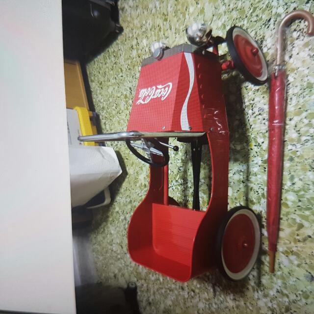 Coca Cola Collectible Paddle Car, Hobbies & Toys, Memorabilia ...