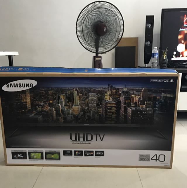 Samsung 4K 40 inch ULTRA HIGH DEF Smart TV, TV & Home Appliances, TV ...