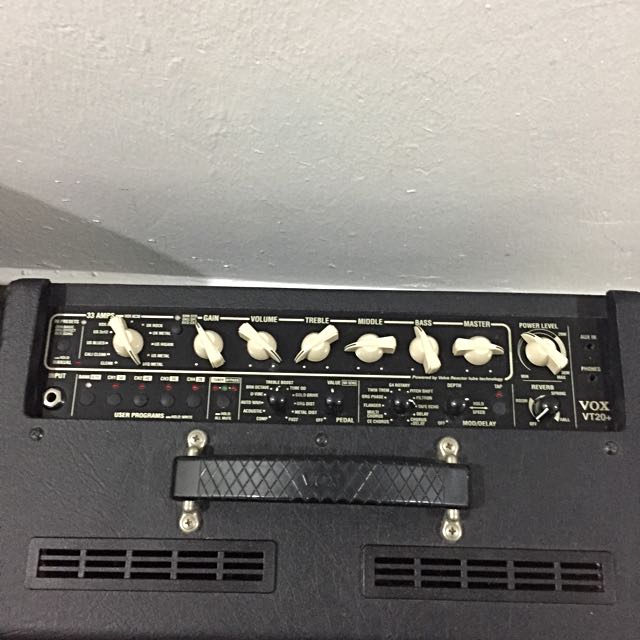 Vox Valvetronix VT20+ 20W guitar amplifier, Hobbies & Toys, Music ...