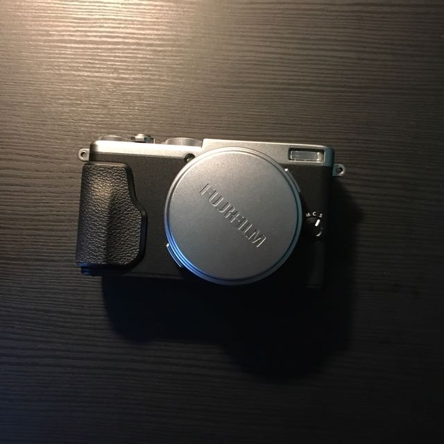 Fujifilm X70 Silver, Photography, Cameras on Carousell