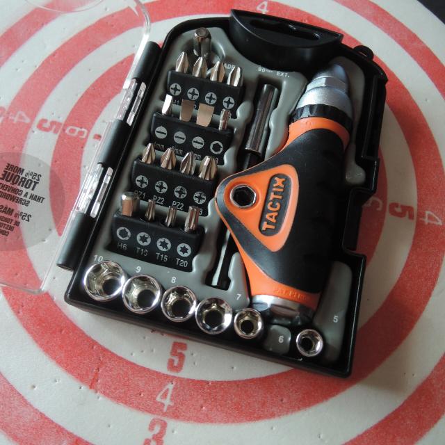 Tactix 25-piece Stubby Torq Driver Set, Furniture & Home Living, Furniture, Other Home Furniture ...