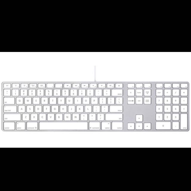 BNIB Apple Keyboard With Numeric Keypad, Computers & Tech, Parts ...