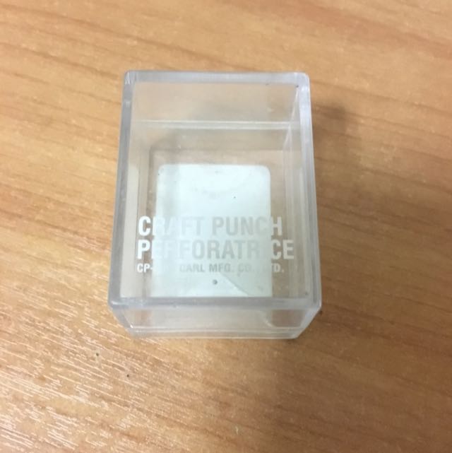 Carla Craft: Carl Craft Punch, Hobbies & Toys, Stationery & Craft ...