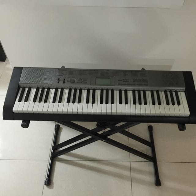 Electronic Keyboard Casio LK-120, Hobbies & Toys, Music & Media ...