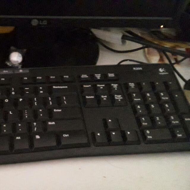 Logitech K200 Keyboard, Computers & Tech, Parts & Accessories, Computer ...