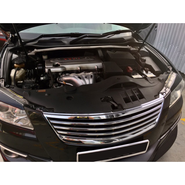 Toyota Camry 06-11 Engine Cover, Car Accessories on Carousell