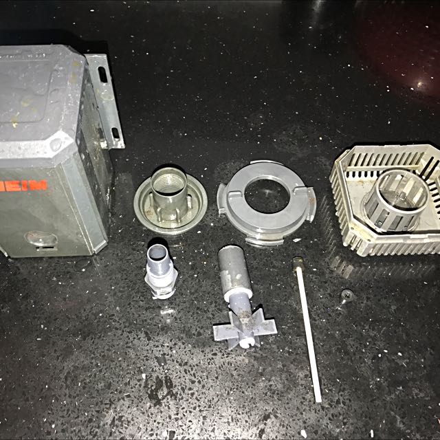 Ehiem 1260 Water Pump, Pet Supplies, Homes & Other Pet Accessories on ...
