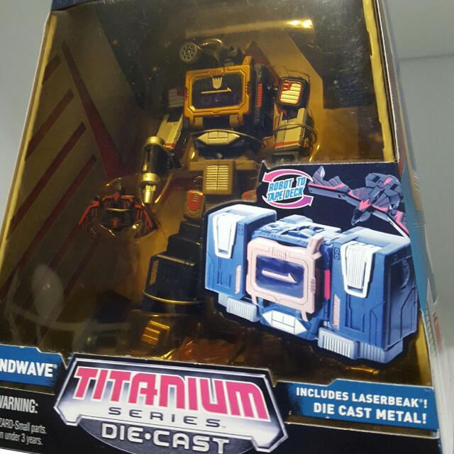 PRICE REDUCED! Transformers Generation 1: Soundwave (with Laserbeak ...