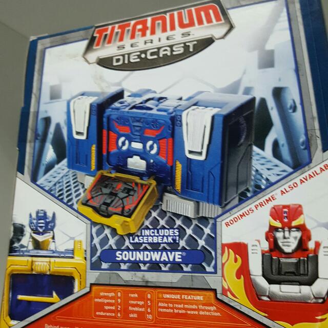 PRICE REDUCED! Transformers Generation 1: Soundwave (with Laserbeak ...