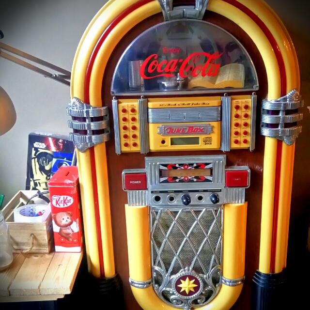 Vintage Coca Cola Juke Box, Hobbies & Toys, Memorabilia & Collectibles ...