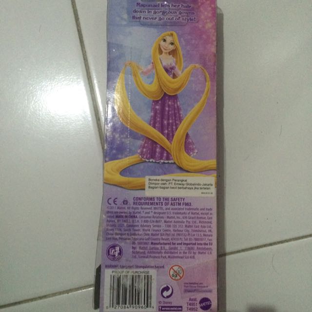 SALE! Rapunzel Mini Doll Original, Bayi & Anak, Mainan & Baby Walker di Carousell