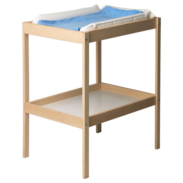 IKEA SNIGLAR changing table, 兒童＆孕婦用品, 洗澡及換尿片, 洗澡及換尿片 - 換片墊及相關用品 - Carousell