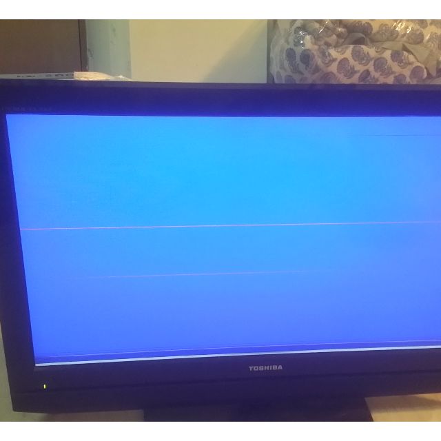 Toshiba 32" LCD TV with lines., TV & Home Appliances, TV ...