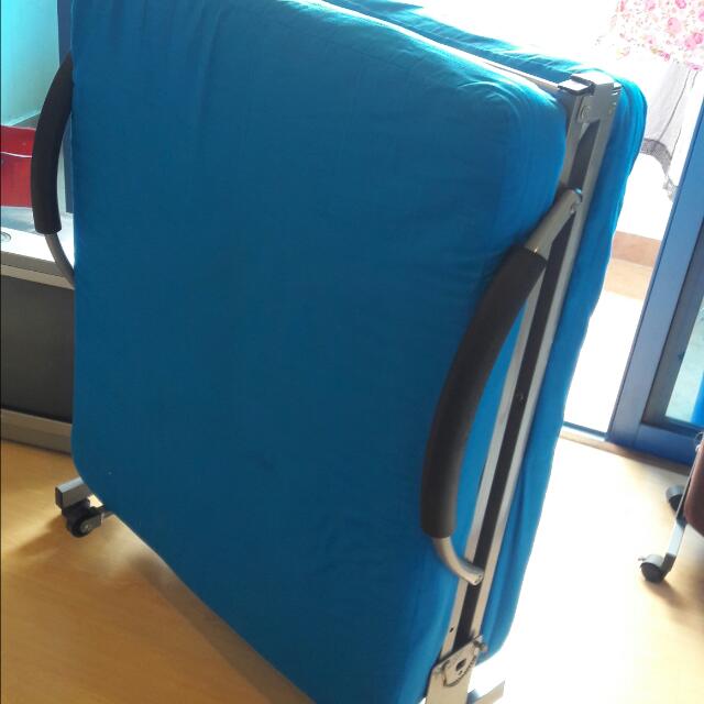 Foldable Bed. Easy To Fold And Keep. Fold, Lock And Store..with Rollers ...