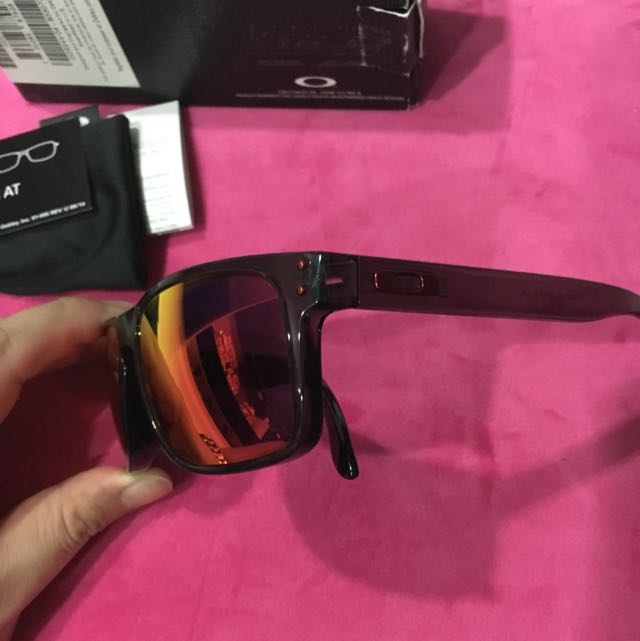 Oakley Holbrook Grey Smoke Frame With Ruby Iridium Lens, Men's Fashion ...