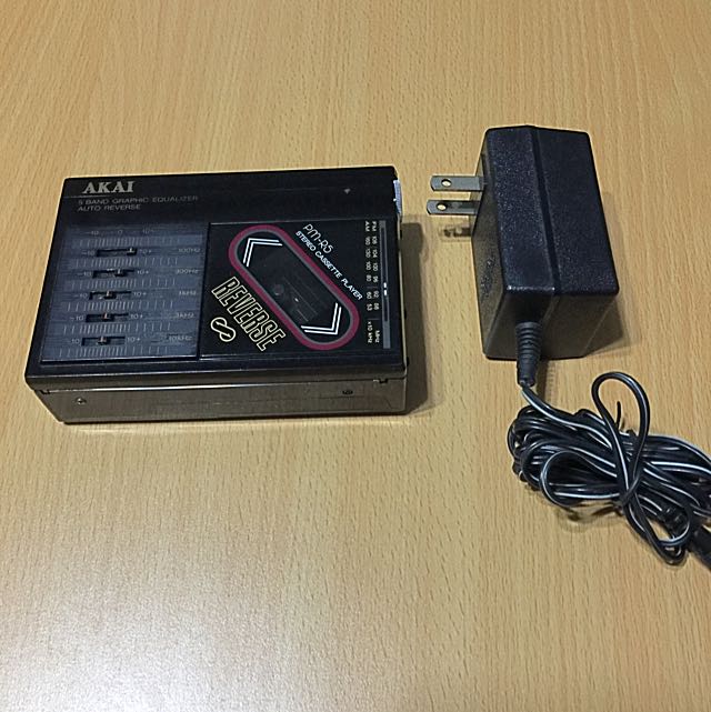 Akai PM-R5 Cassette & Radio Walkman, Hobbies & Toys, Memorabilia ...