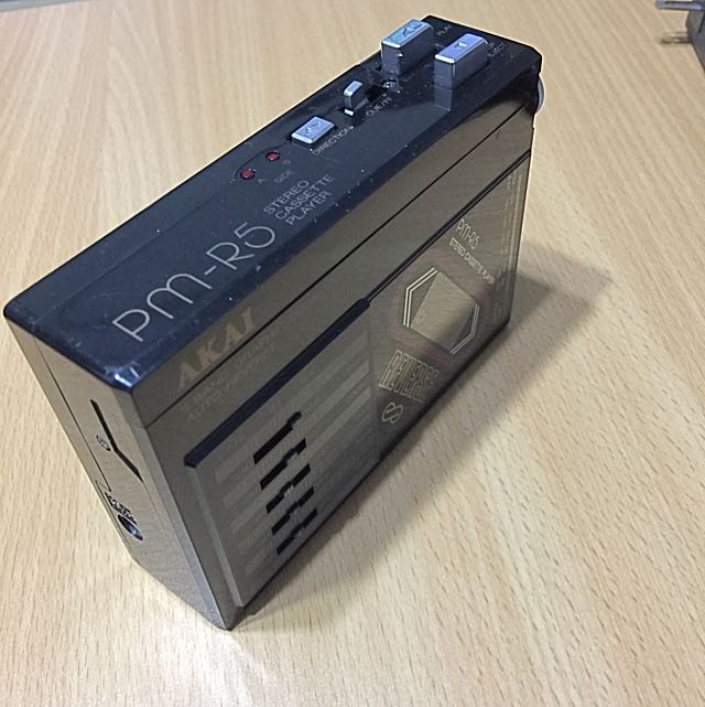 Akai PM-R5 Cassette & Radio Walkman, Hobbies & Toys, Memorabilia ...
