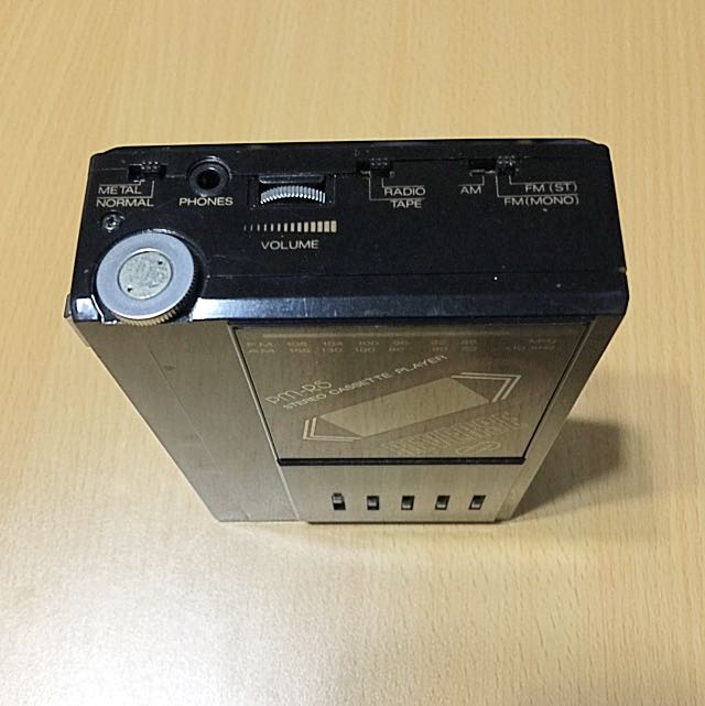 Akai PM-R5 Cassette & Radio Walkman, Hobbies & Toys, Memorabilia ...