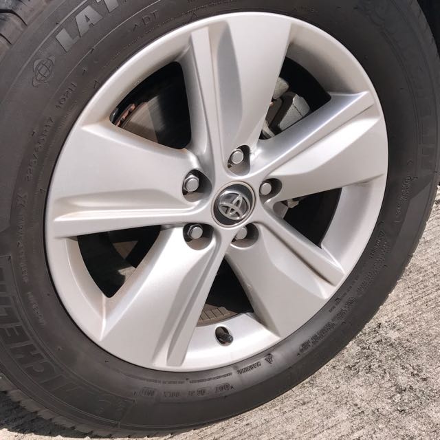Toyota Harrier 17" Rims (price Reduced), Car Accessories on Carousell