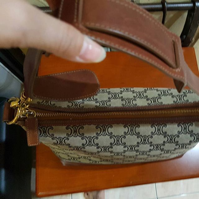 Celine Bag, Barang Mewah, Tas & Dompet di Carousell