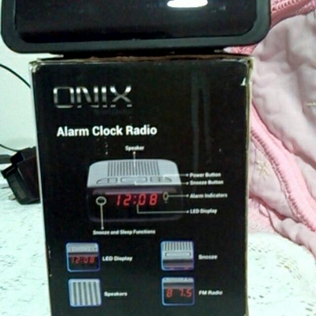 (MINI) ONIX RADIO/ALARM CLOCK , Everything Else on Carousell