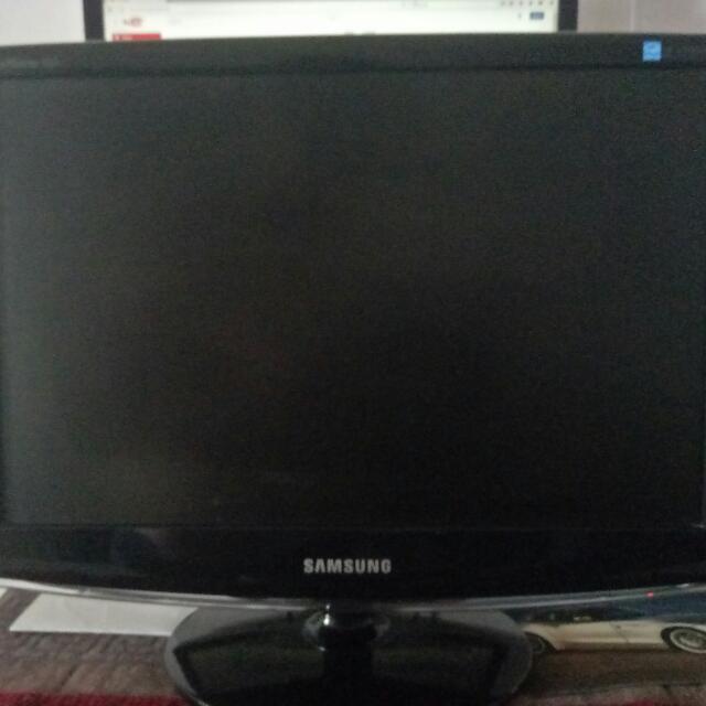 Samsung SyncMaster 933, Electronics, Computer Parts & Accessories on ...