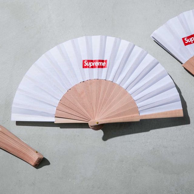 Supreme x Sasquatchfabrix Folding Fan, Men's Fashion, Watches ...