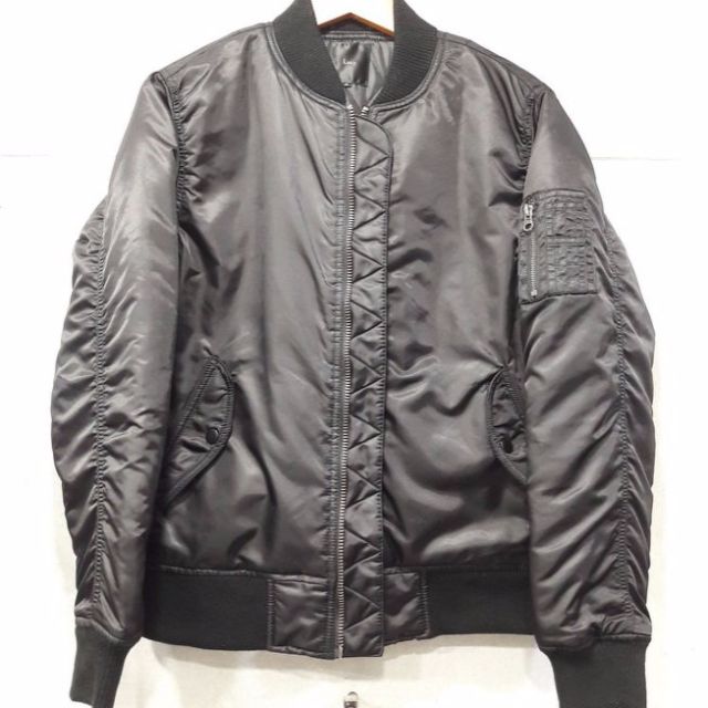 日牌Lucy MA-1, 他的時尚, 外套、夾克、大衣在旋轉拍賣