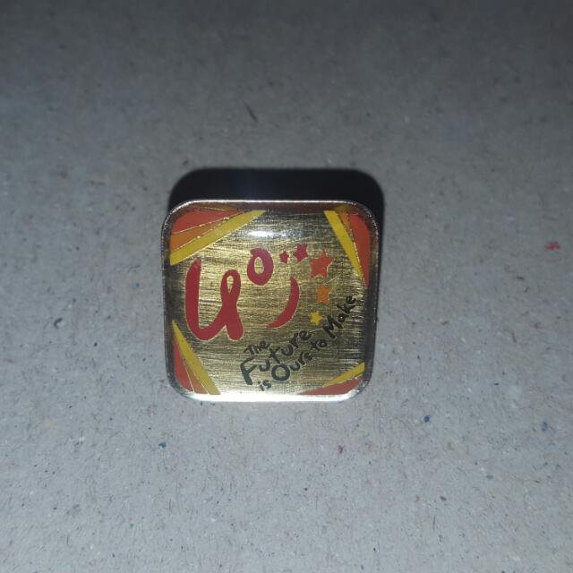 Singapore National Day Parade NDP 2005 Collar Pin, Hobbies & Toys ...