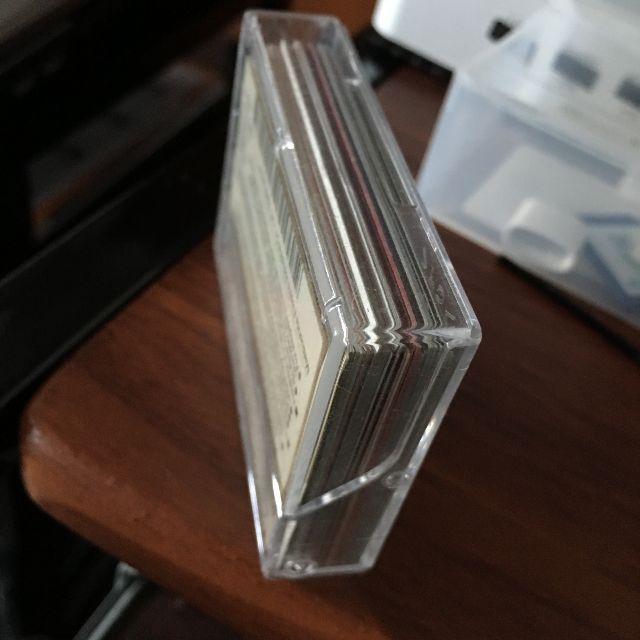 50 pieces x SD CF Card Storage Acrylic Casing $1, Mobile Phones ...