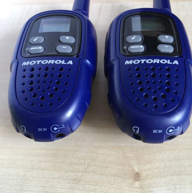 Motorola Walkie Talkie, Mobile Phones & Gadgets, Walkie-Talkie on Carousell