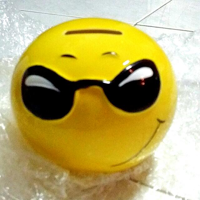 Smiley Face Savings Bank, Hobbies & Toys, Toys & Games on Carousell