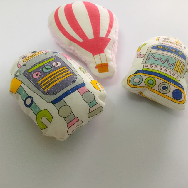 WS Soft Toys - Robots & Hot Air Balloon, Hobbies & Toys, Toys & Games ...