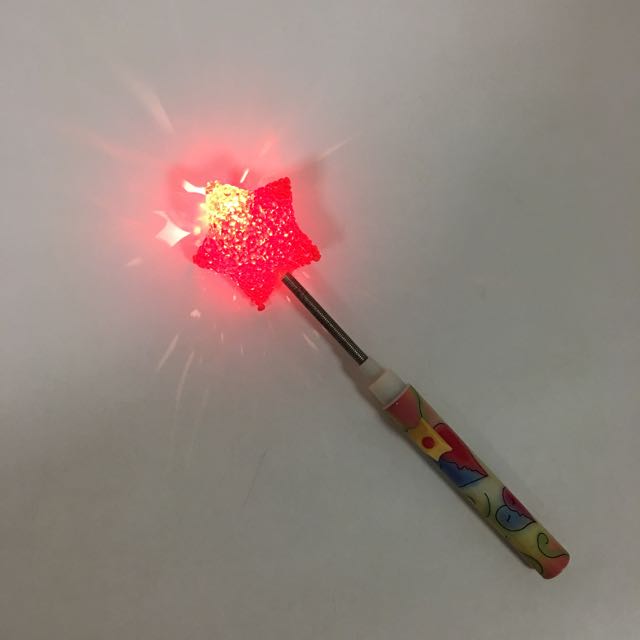Magical Wand - Red Star (sparkling light), Hobbies & Toys, Toys & Games ...