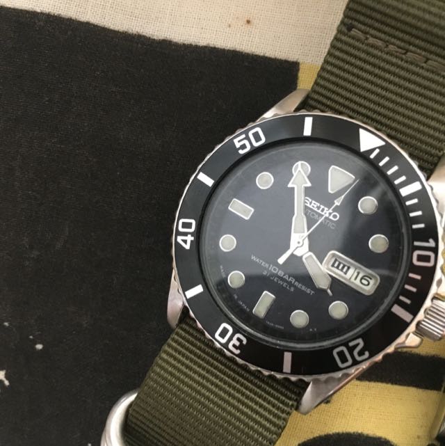 Seiko Vintage 7s26-0040(aka Skx031j), Men's Fashion, Watches ...