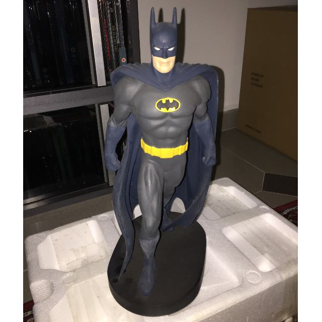 Warner Bros Studio Store BATMAN FIGURINE/STATUETTE, Hobbies & Toys ...