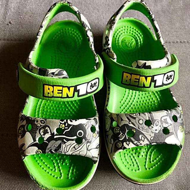 Crocs Ben 10, Babies & Kids, Babies & Kids Fashion on Carousell