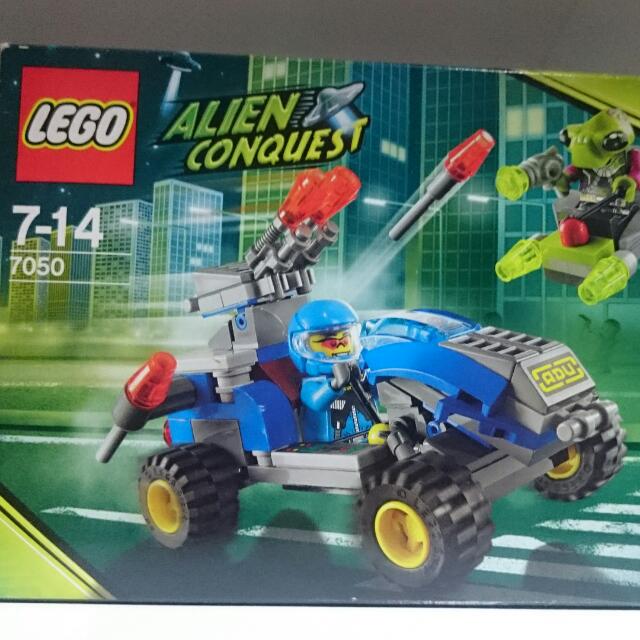 Lego Alien Conquest set 7050, Hobbies & Toys, Toys & Games on Carousell