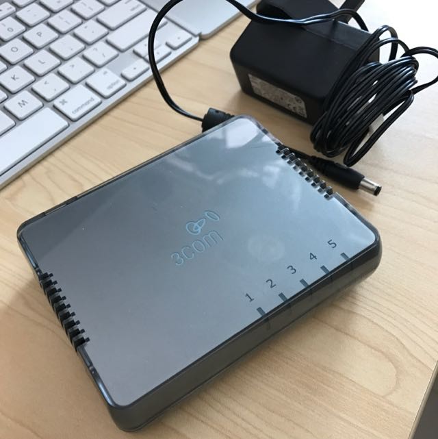 3Com Gigabit Switch 5-Ports, Computers & Tech, Parts & Accessories ...