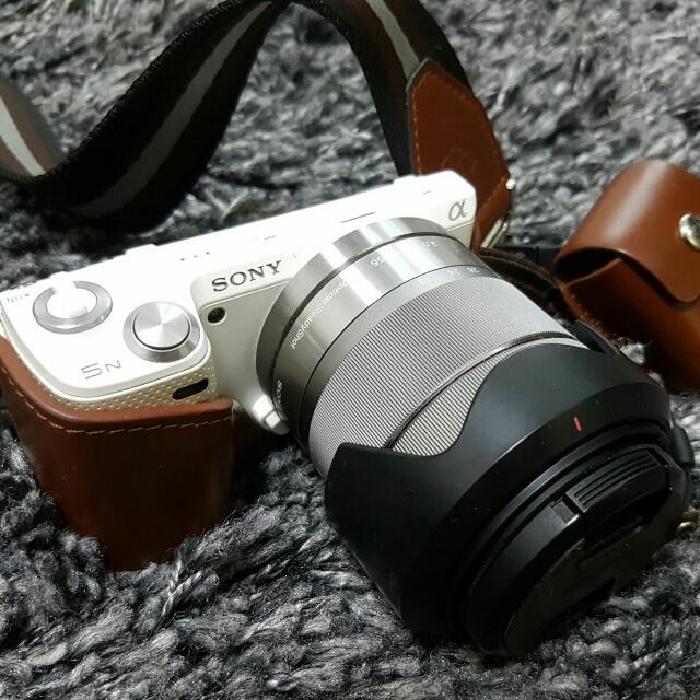 Sony nex 5n 白色連18-55單鏡,閃光燈,雙電,16G WIFI過相SD CARD, 攝影器材, 相機 - Carousell