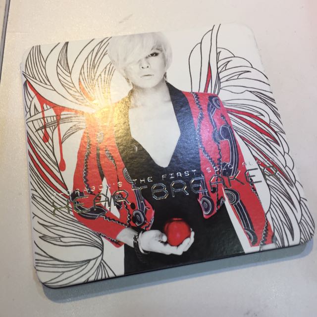 BigBang G-Dragon's The First Solo Album Heartbreaker, 興趣及遊戲, 收藏品及紀念品, 韓 ...