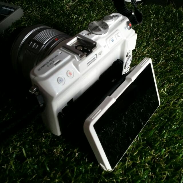 Olympus EPL-6, Photography, Cameras on Carousell