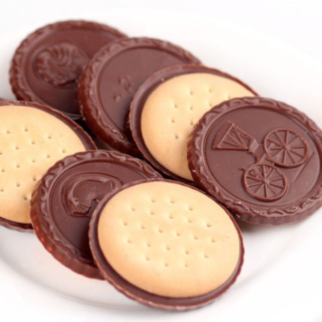 Lotte Binch Biscuit (102/204g), Food & Drinks, Packaged & Instant Food ...