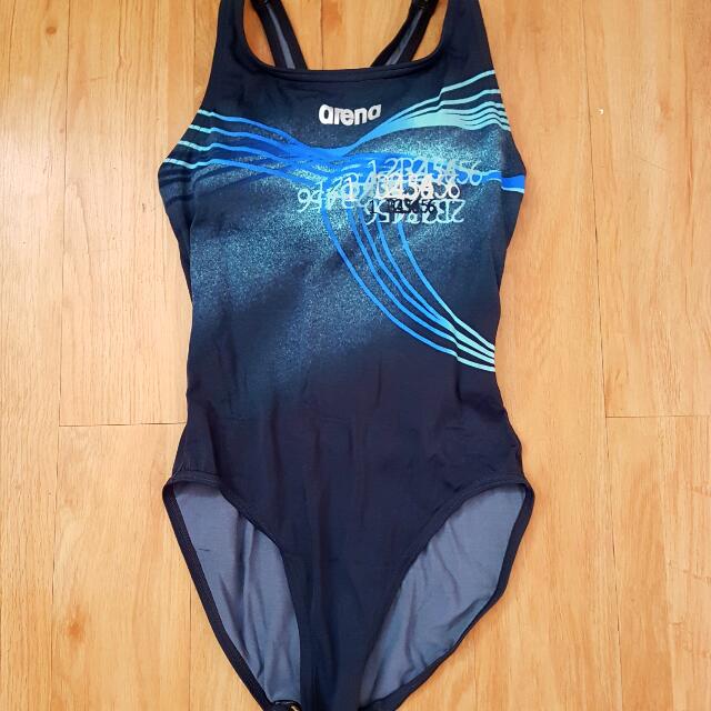 Arena One Piece Swimsuit, Women's Fashion, Swimwear, Bikinis ...