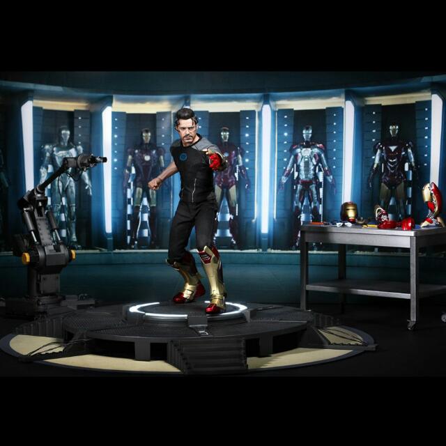Hot Toys Ironman 3 Tony Stark armor testing, Hobbies & Toys, Toys ...