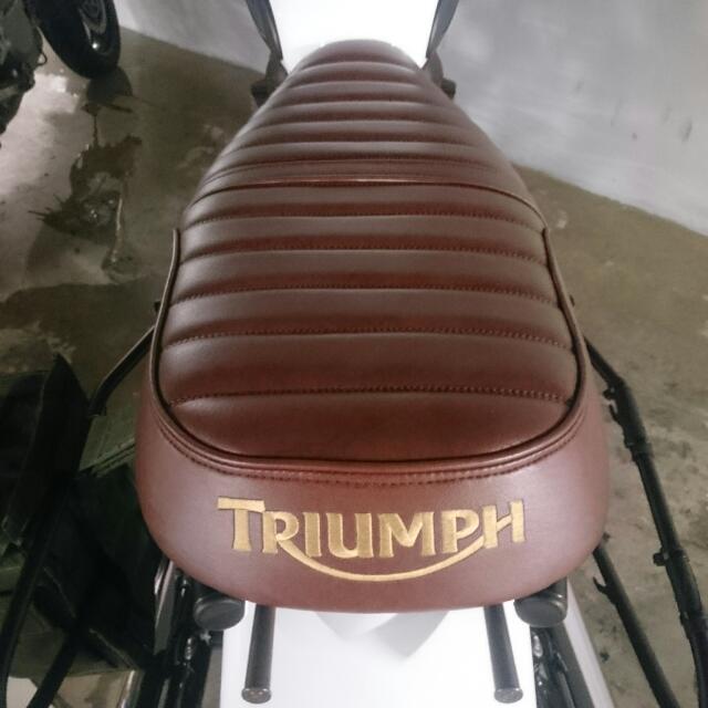 Triumph Bonneville T100 Seat, Car Accessories on Carousell