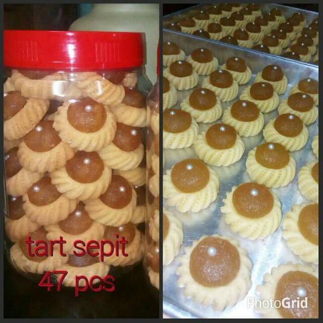 Kuih-kuih Raya Homemade, Food & Drinks, Homemade Bakes on Carousell