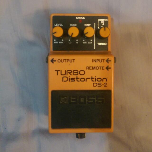 BOSS TURBO Distortion DS-2 Pedal, Hobbies & Toys, Music & Media ...
