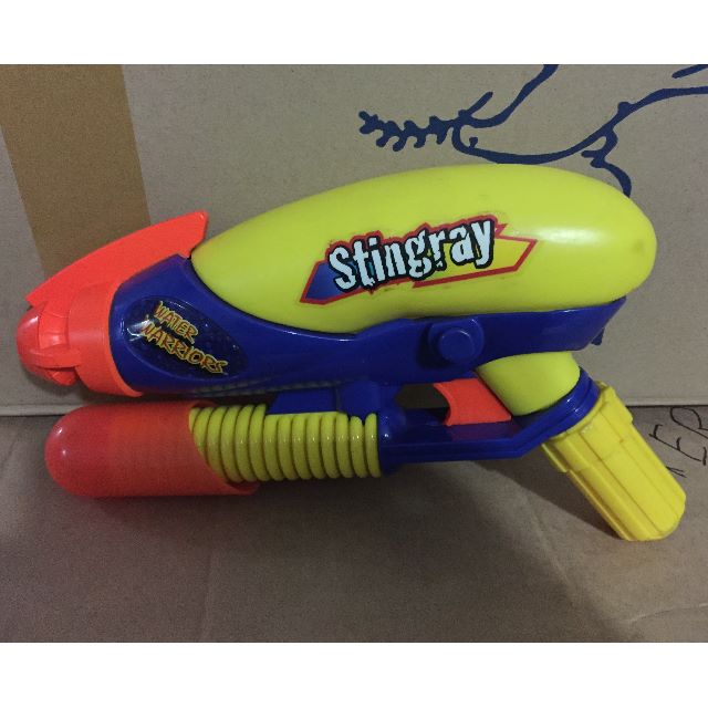 STINGRAY Water Gun (Pistol Size), Hobbies & Toys, Toys & Games on Carousell