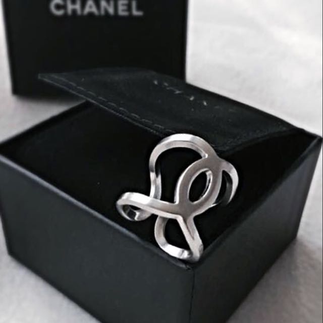 Chanel CC Logo Ring, Luxury, Accessories on Carousell
